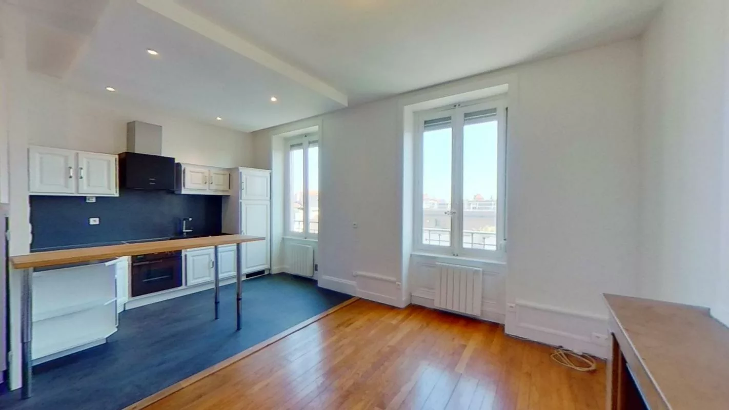 Location 7 rue Saint Isidore-Lyon-69003 - T1 Non meublé - 730 €CC - Plusse