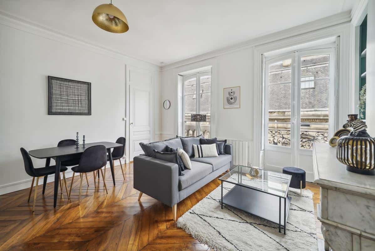 Location 8 Rue Joseph Serlin - Lyon - 69001 - T3 Meublé - 1750 €CC - Plusse